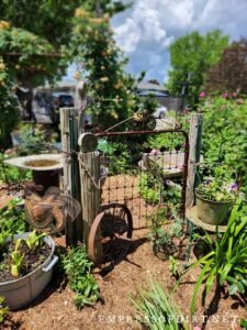 20 Nostalgic Vintage Garden Ideas to Transform Your Outdoor Space