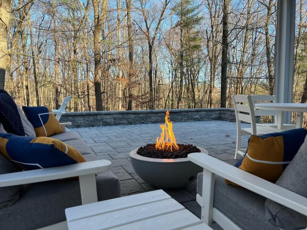 15 Stunning Front Yard Sitting Area Ideas That'll Make You Want to ...