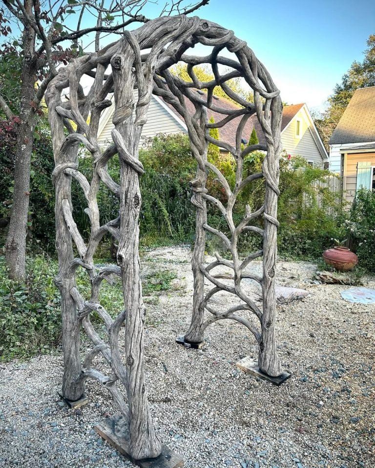 19 Garden Trellis Ideas That Provide Privacy and Style in One Go ...