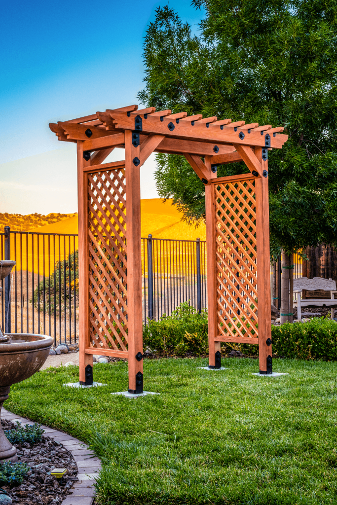19 Garden Trellis Ideas That Provide Privacy and Style in One Go ...