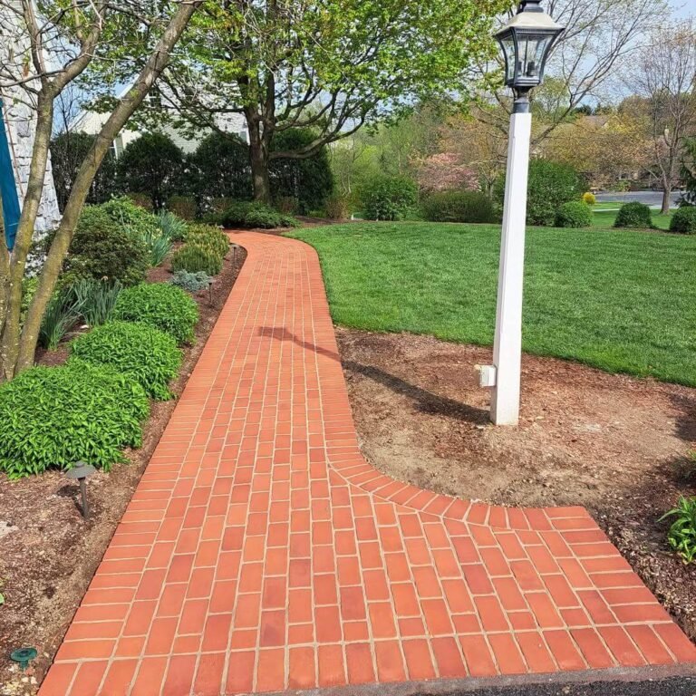 17 Inspiring Side Yard Walkway Ideas to Elevate Your Outdoor Space ...