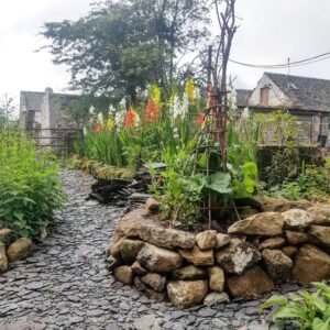 17 Raised Flower Bed Ideas to Elevate Your Garden - Plantparadiso