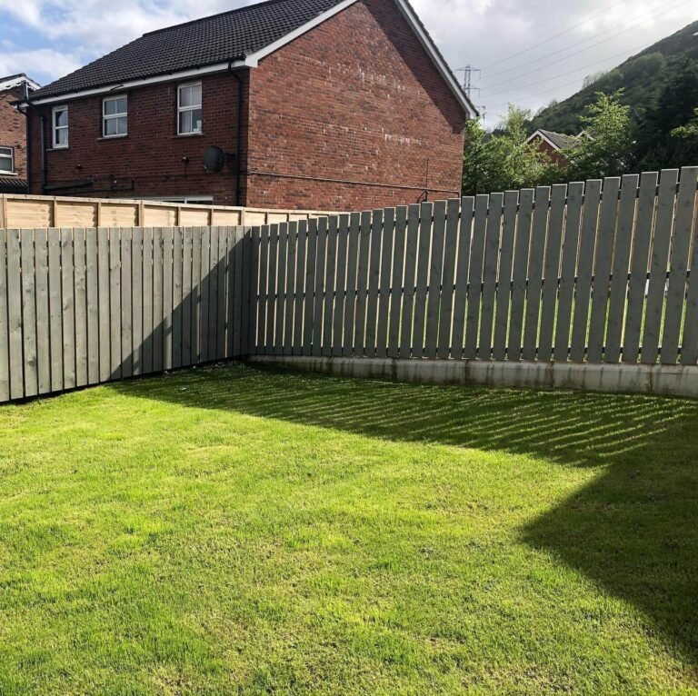 22 Stunning Garden Fence Ideas to Elevate Your Outdoor Space ...
