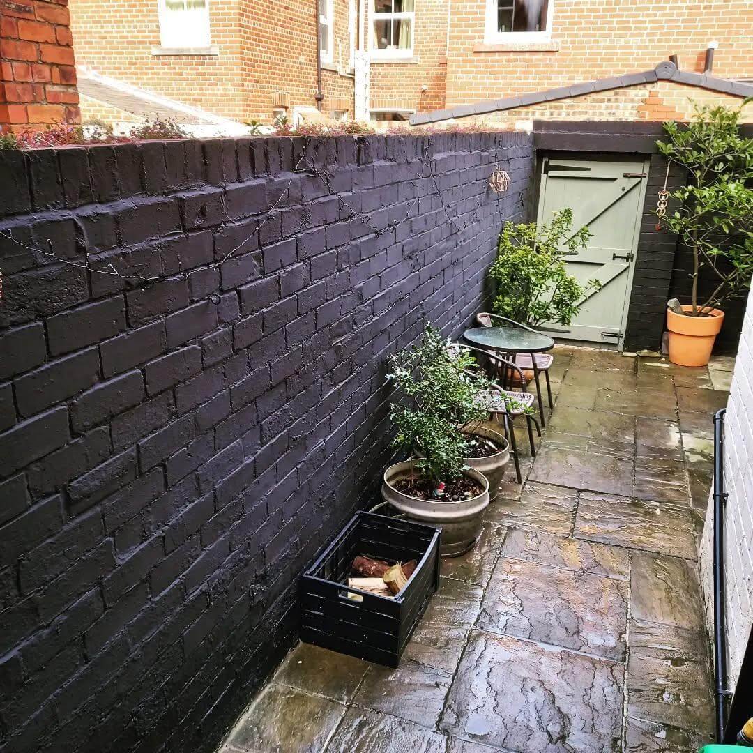 19 Stunning Black Garden Fence Ideas That Add Bold Style and ...