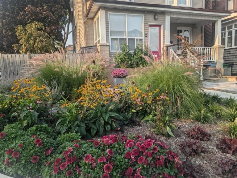 23 Stunning Front Yard Garden Ideas to Instantly Boost Curb Appeal ...