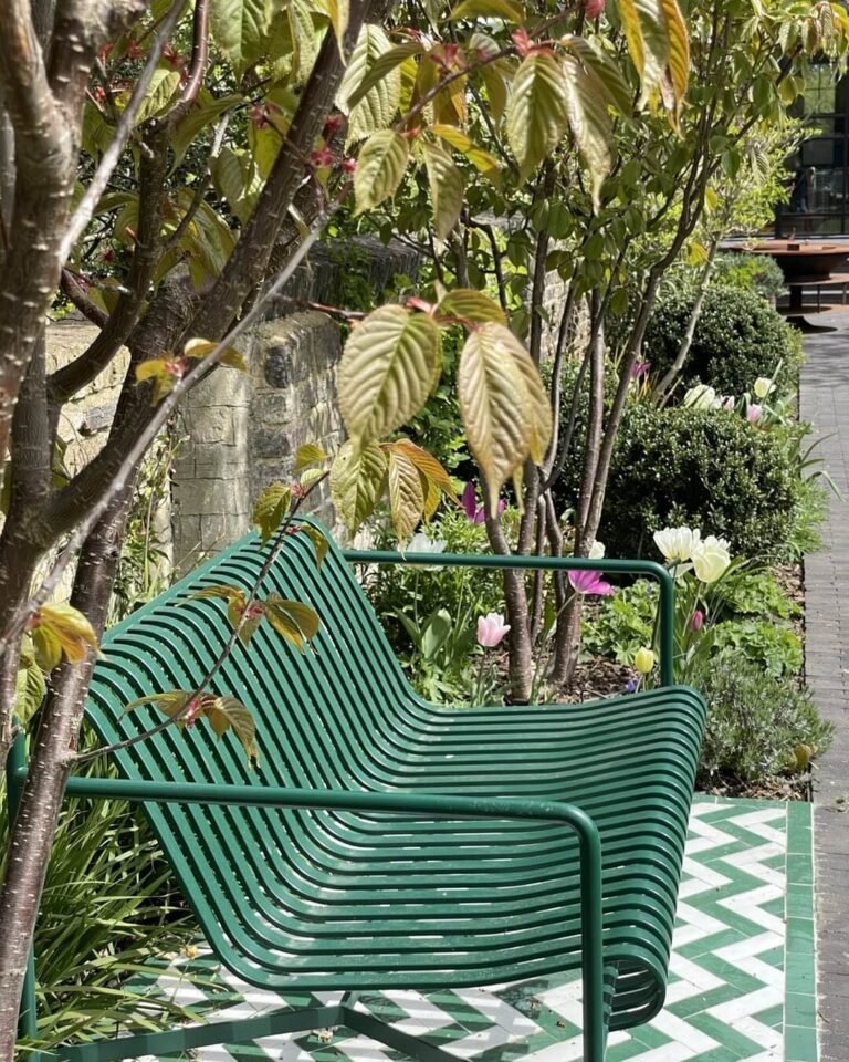 Garden Bench Ideas That Will Instantly Elevate Your Outdoor Space ...