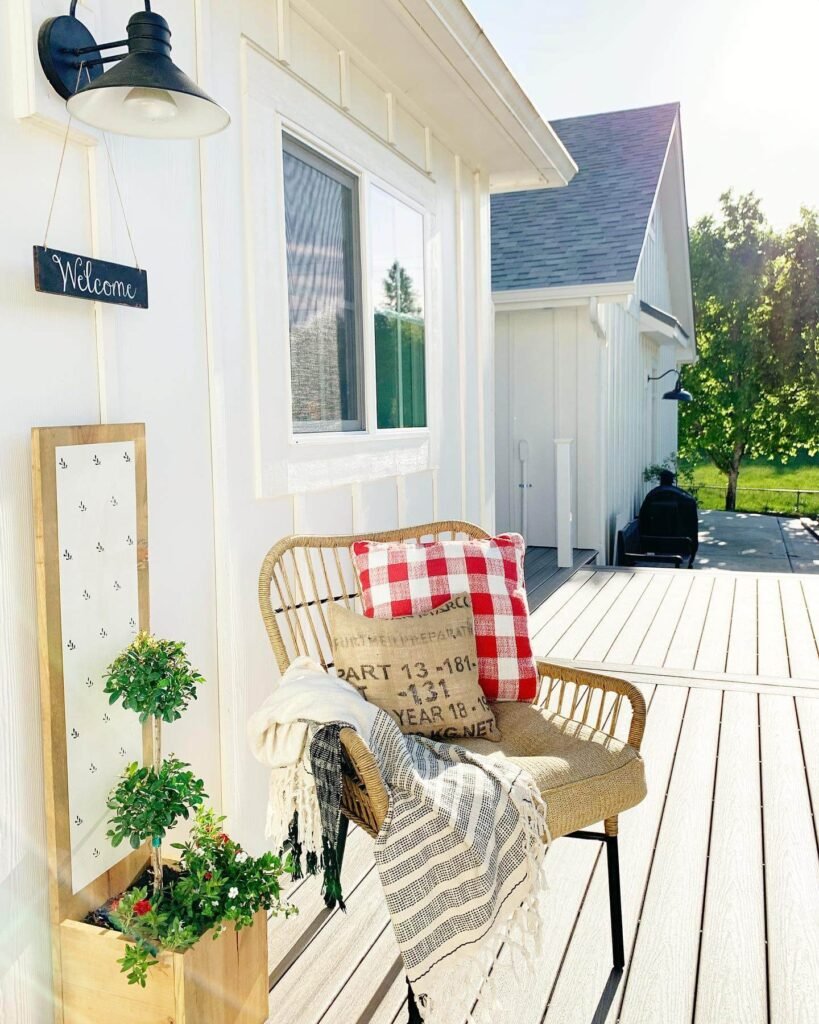 27 Dreamy Farmhouse Back Porch Ideas That Blend Comfort & Country Charm ...